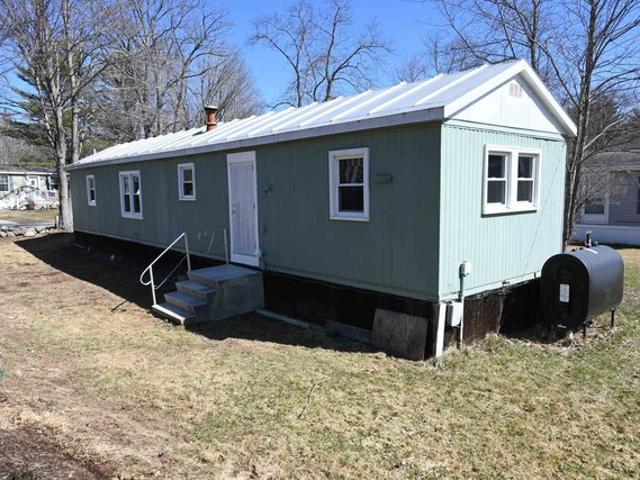 173 Preston St, Hillsborough, NH 03244