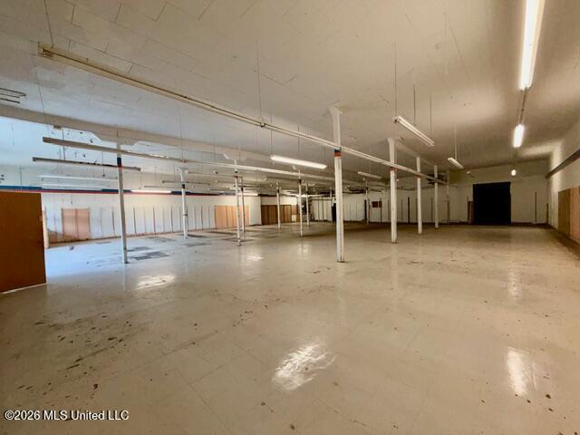 173 W Railroad Avenue