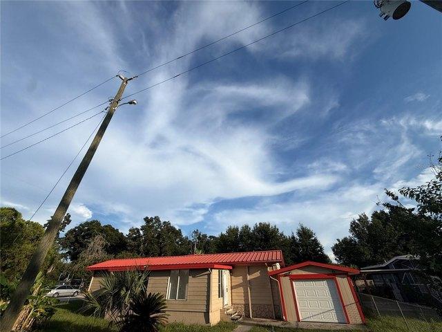 17440 SE 37th Ln, Ocklawaha, FL 32179