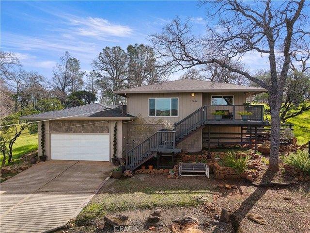 17444 Meadow View Dr, Hidden Valley Lake, CA 95467
