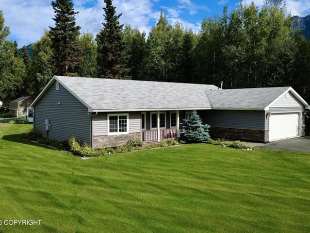 17445 E Lake George Dr, Palmer, AK 99645
