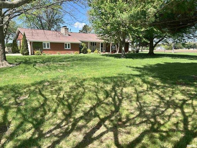 17449 Kennedy Rd, Auburn, IL 62615