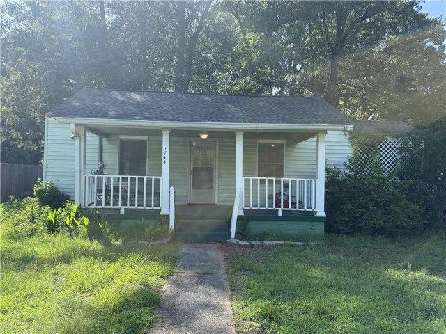 1744 Aircraft Dr SE, Marietta, GA 30060