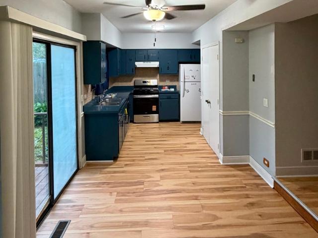 1744 de forest lane