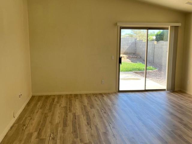 1744 E Robin Lane