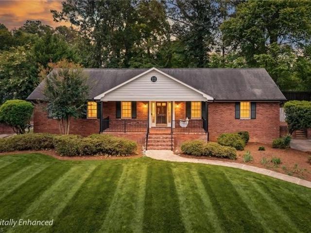 1744 Huntington Woods Ct, Winston Salem, NC 27103
