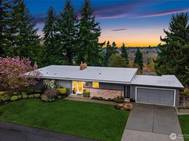1744 th Ave SE, Bellevue, WA 98005