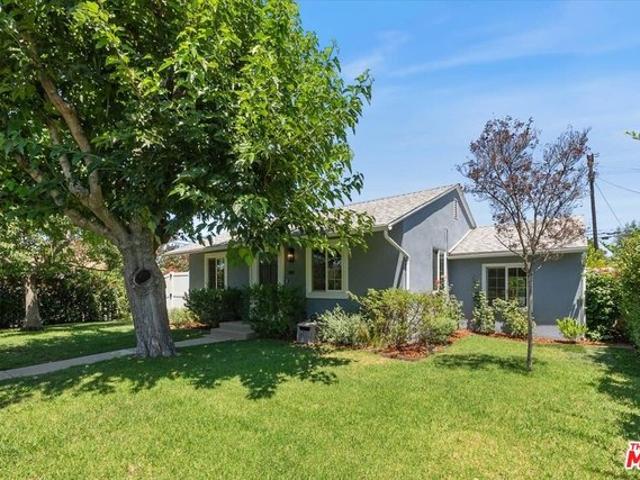 17453 Burbank Blvd, Encino, CA 91316