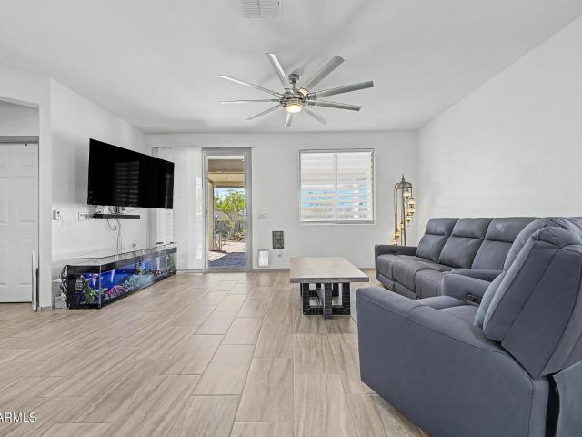 17452 w spring drive