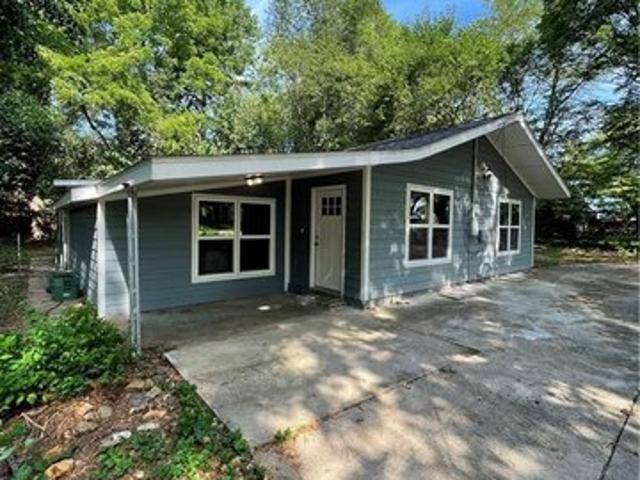 1745 N Sang Ave, Fayetteville, AR 72703