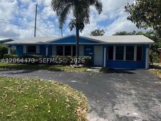 1745 NE 52nd St, Fort Lauderdale, FL 33334