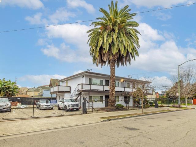 1745 Chase St, Oakland, CA 94607 | MLS #41110