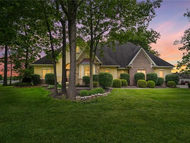 1745 Haley Dr, Washington Township, OH 45458