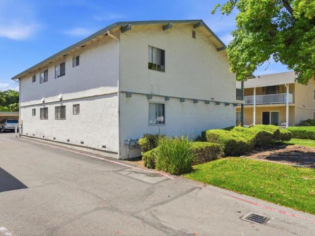 1745 Ross Circle