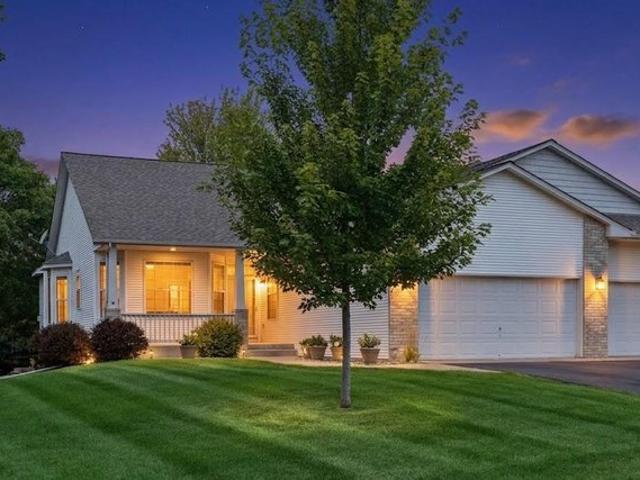 17461 Haralson Dr, Eden Prairie, MN 55347