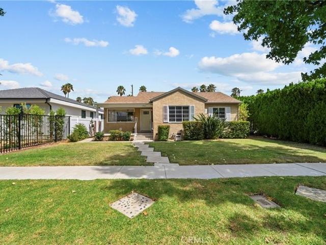 17465 Bullock St, Encino, CA 91316