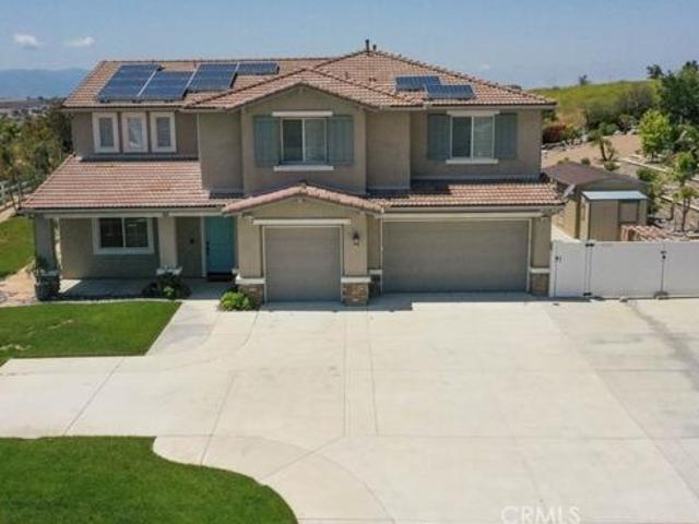 17465 Fairbreeze Ct, Riverside, CA 92504