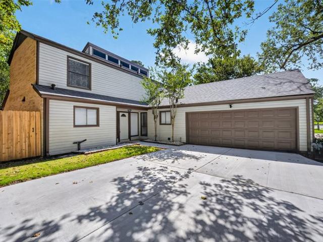 1746 Cloister Dr Apt 6, Crosby, TX 77532