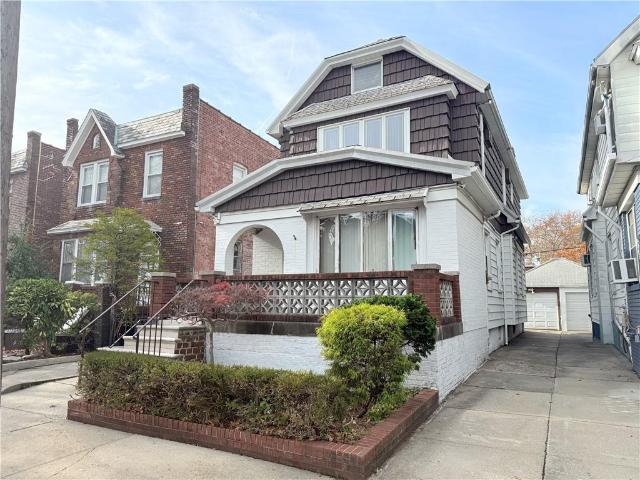 1746 East 28th Street | Compass