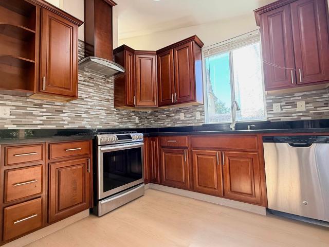 1746 Highland Cir