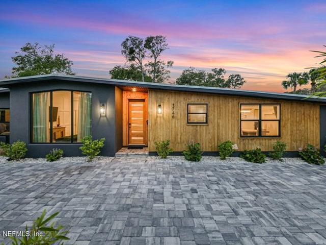 1746 Penman Rd, Jacksonville Beach, FL 32250
