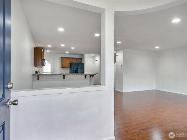 1746 th Court E