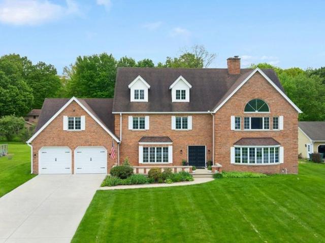 17470 Skyline Dr, South Bend, IN 46614