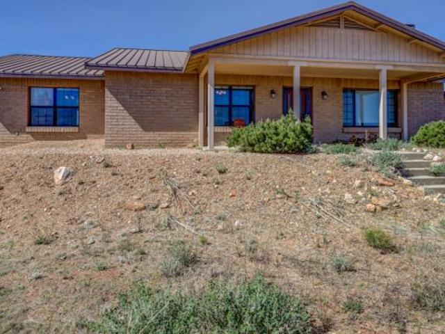 17475 S Tawny Ln, Peeples Valley, AZ 86332
