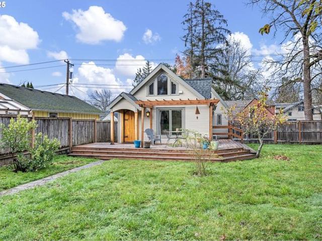 1747 Orchard Aly, Eugene, OR 97403