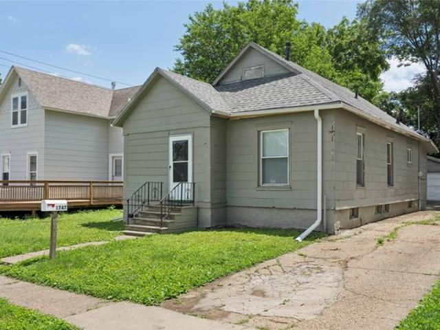 1747 Capitol Ave, Des Moines, IA 50316