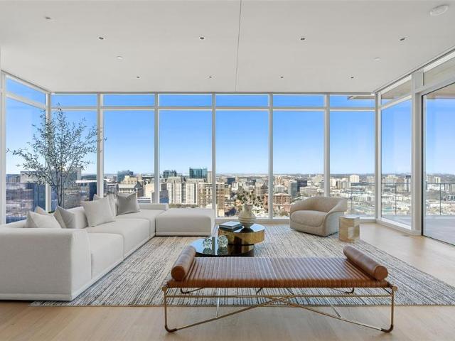1747 Leonard Street # 2401
