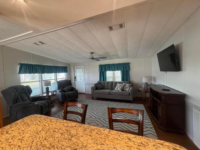 1747 SW 35th Cir, Okeechobee, FL 34974 | MLS #B26020