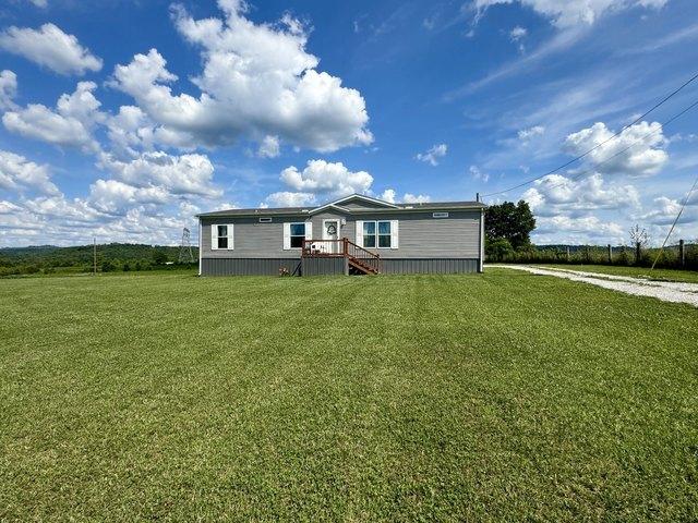 1747 W KY 10, Tollesboro, KY 41189