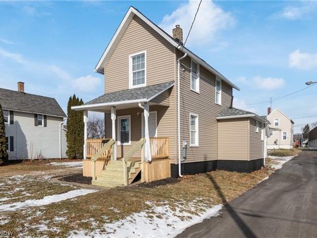 1747 5th St SE, Canton, OH 44707