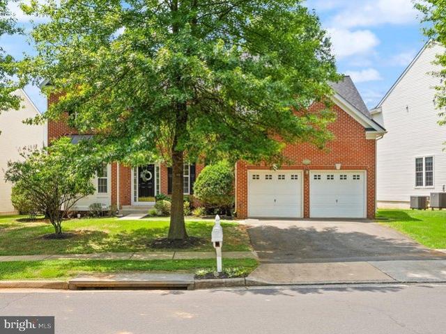 17481 Tedler Cir, Round Hill, VA 20141