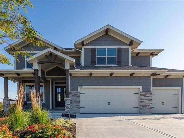 17487 W 163rd Pl, Olathe, KS 66062