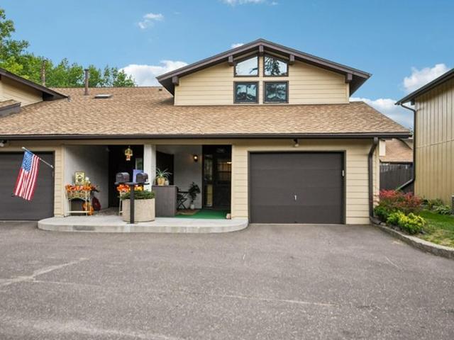 1748 McKnight Rd N Unit 24, Maplewood, MN 55109
