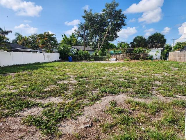 1748 31st Ave N, St. Petersburg, FL 33713 | MLS #TB8443