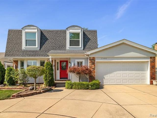 17493 Judy Ct, Macomb Township, MI 48044