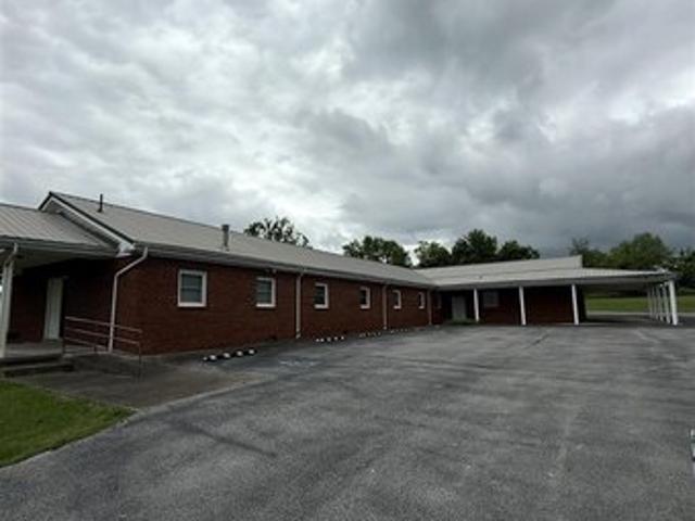 17495 Lewisburg Rd, Lewisburg, KY 42256