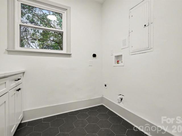 1749 Archdale Dr, Charlotte, NC 28210 | MLS #4357