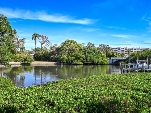 1749 Lincoln Park Cir, Sarasota, FL 34236 | MLS #A4674 | Compass
