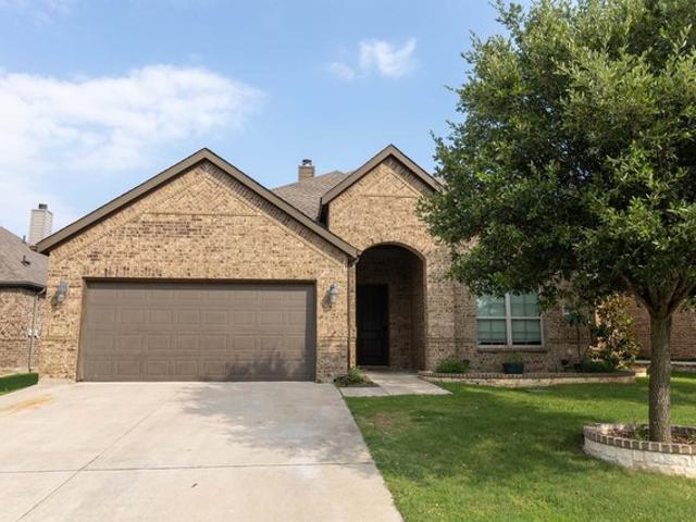 1749 Stillwater Dr, Burleson, TX 76028