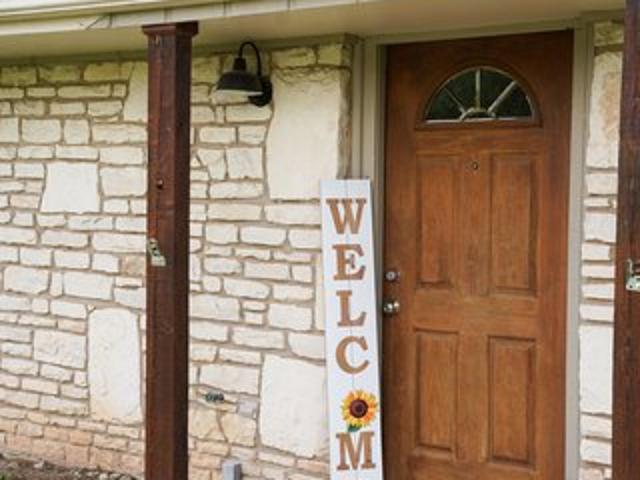 1749 Sheppard Rees Rd Apt B, Kerrville, TX 78028