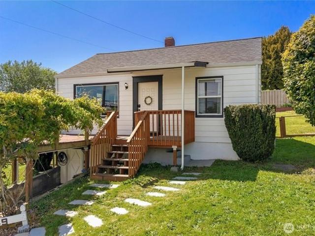 1749 Trenton Ave, Bremerton, WA 98310