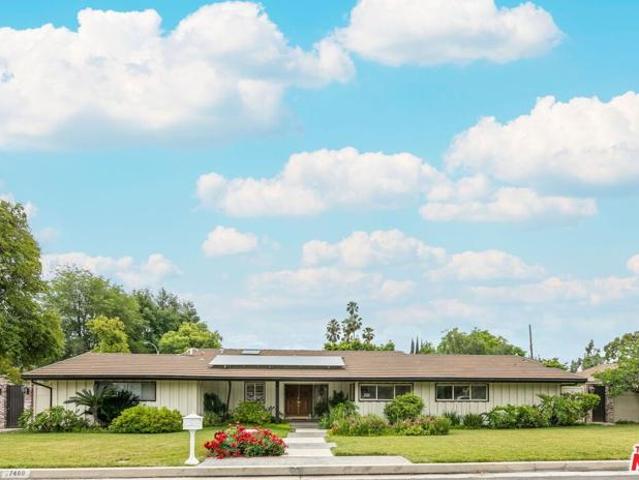 17400 Gresham St, Sherwood Forest, CA 91325