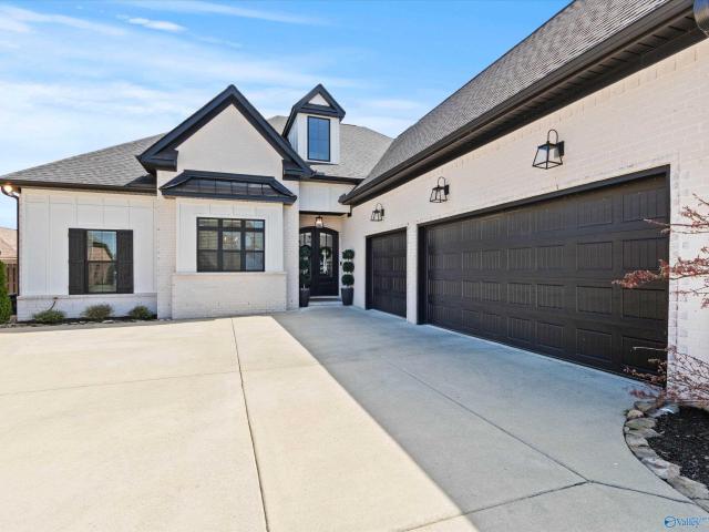 17400 Lochaber Drive
