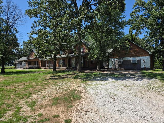 17408 Lawrence 2225
