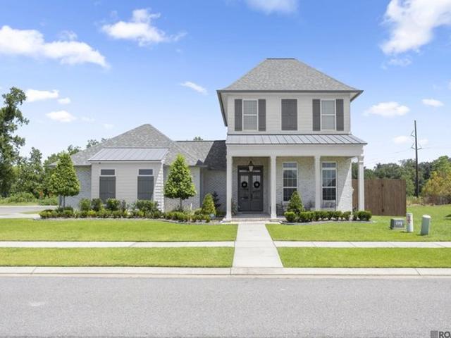17408 Saw Grass Trail Ave, Prairieville, LA 70769