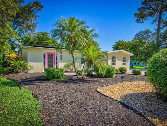 1740 Maryknoll Rd, Englewood, FL 34223